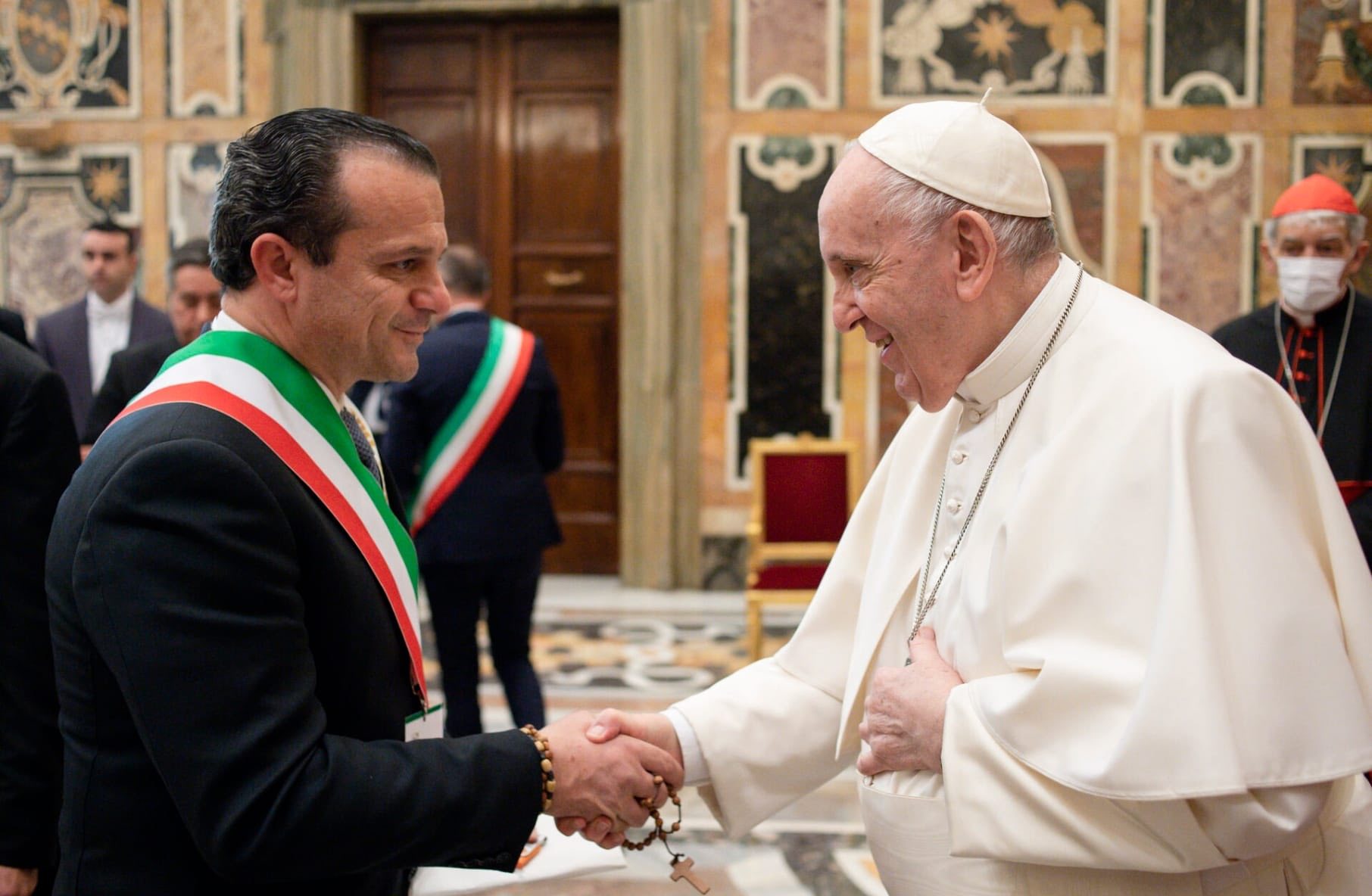 Il sindaco di Taormina ricorda Francesco: "Il Papa semplice, esempio di ...